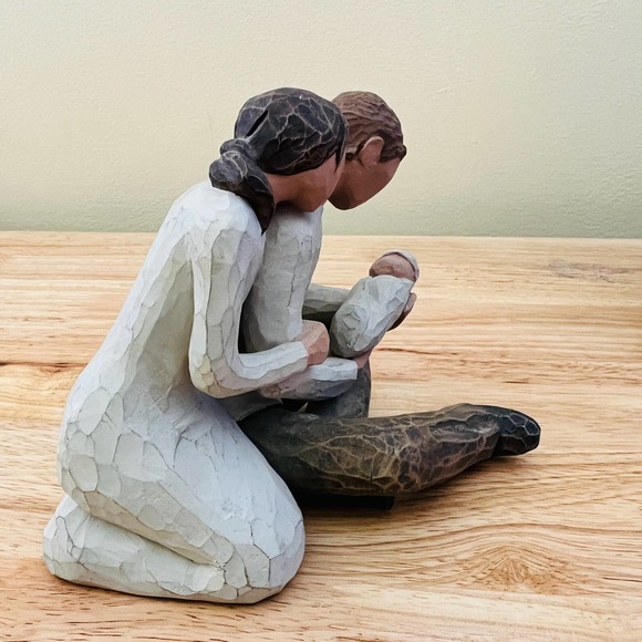 Willow Tree | Accents | Willow Tree New Life Mother Father Baby | Poshmark